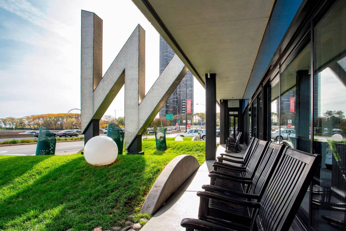 Book a Luxury Suite at W Chicago – Lakeshore | ASMALLWORLD Collection